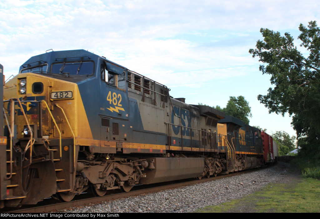 CSXT 482 on CSX Q620-19